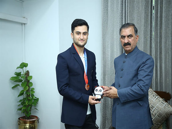 Himachal Cm Sukhu Congratulates Surya Pratap Banshtu For Winning Bronze In Shooting