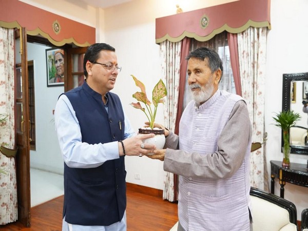 Renowned environmentalist Chandi Prasad meets CM Dhami, discusses ...