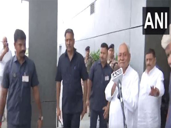 Bihar CM Nitish Kumar arrives in Delhi to attend G-20 Summit dinner