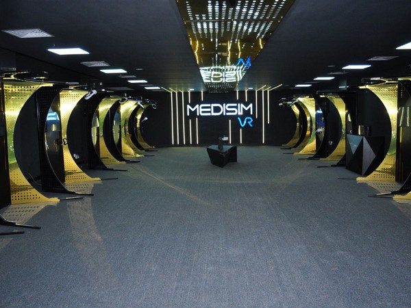 MediSim VR and Circular together for Health 3.0: medical education and ...