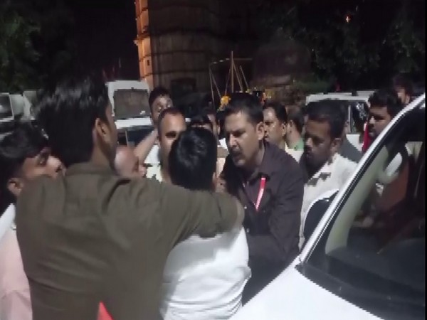 8 booked in clash between two factions in Madhya Pradesh's Niwari