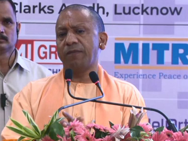 UP CM Yogi attends the "Transcon 2023" conference on blood transfusion ...