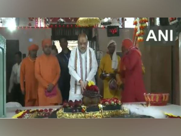 Amit Shah unveils statue of Mahant Shri Chandnath Yogi at Shri Baba ...
