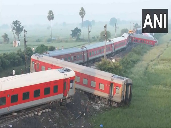 Special train with 1006 passengers leaves for Guwahati after North-East Express derailment