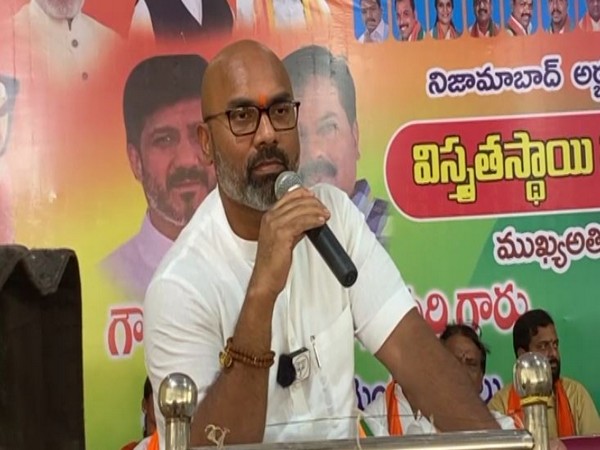 "Why Owaisi is supporting KCR, who is unjustly treating Muslims of Telangana," BJP MP Arvind ...