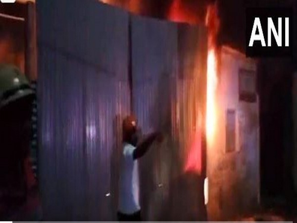 Gujarat: Fire breaks out in tyre godown on Rajkot-Morbi Highway