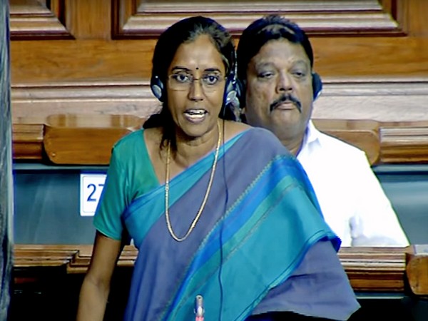 Tamil Nadu: Congress' Jothimani alleges Annamalai collected money on ...