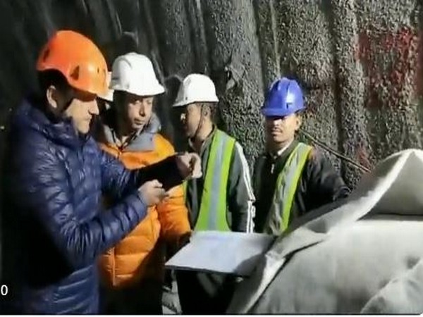 Uttarkashi tunnel crash: Rescue team begins operation to insert 6-inch ...