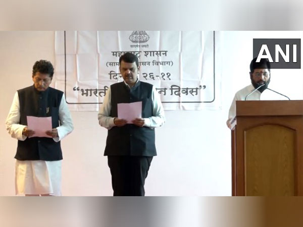 Maharashtra: CM Eknath Shinde leads preamble reading ceremony at ...