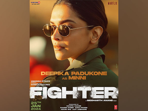 ‘Fighter’ new poster: Deepika Padukone looks fierce as Squadron Leader ...
