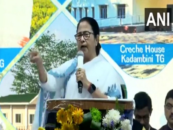 "BJP- led Central govt should either release MGNREGA funds or vacate office": Mamata Banerjee