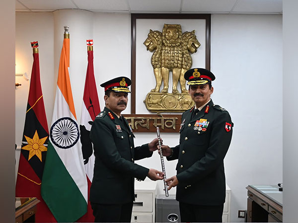 Lt General Nagendra Singh takes over command of Chetak Corps