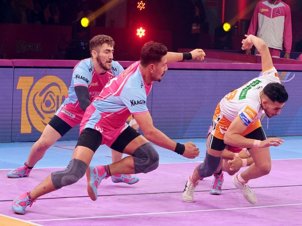 Pro Kabaddi League: Jaipur Pink Panthers end Puneri Paltan's eight-match winning streak