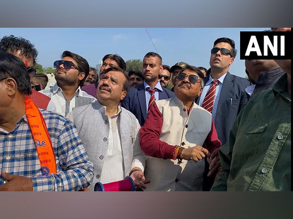 MP minister Kailash Vijayvargiya enjoys traditional games on Makar Sankranti in Indore