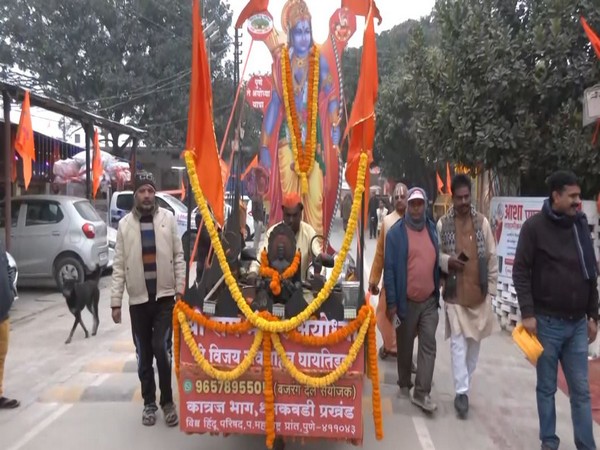 Pran Pratishtha: Devotee arrives at Ayodhya in customised bike ...