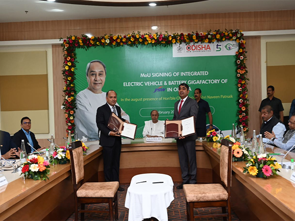 JSW Group inks MoU to set up mega integrated electric vehicle and EV ...
