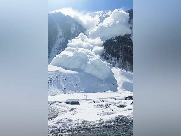 Low-danger level avalanche warning for eight districts of Jammu and Kashmir