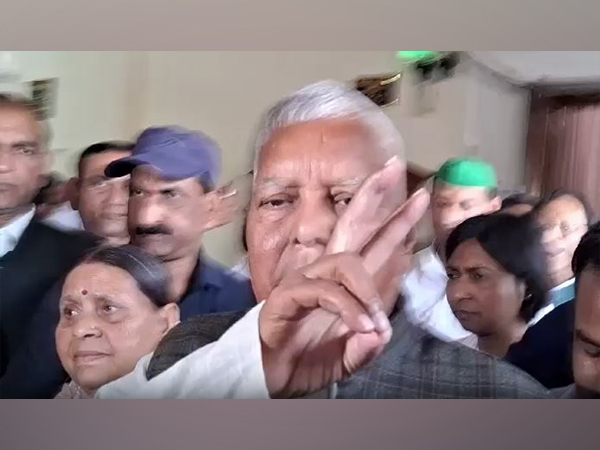 RJD leader Rabri Devi files nomination for Bihar MLC elections