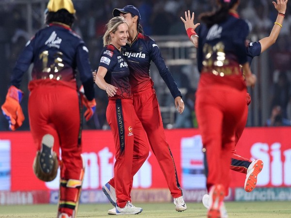 WPL final: Shreyanka, Molineux help RCB restrict DC to 113 runs in title clash