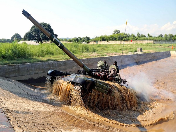 Maiden test-firing of India's first indigenously-made 1500 HP engine ...