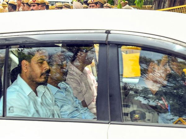 Arvind Kejriwal's schedule at Tihar Jail: Wake up at 6:30 am, Dal ...