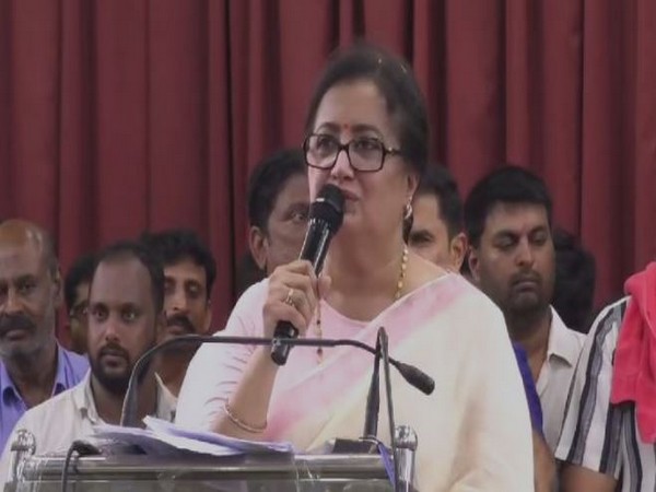 Karnataka: Sumalatha Ambareesh to join BJP, won't contest upcoming Lok ...