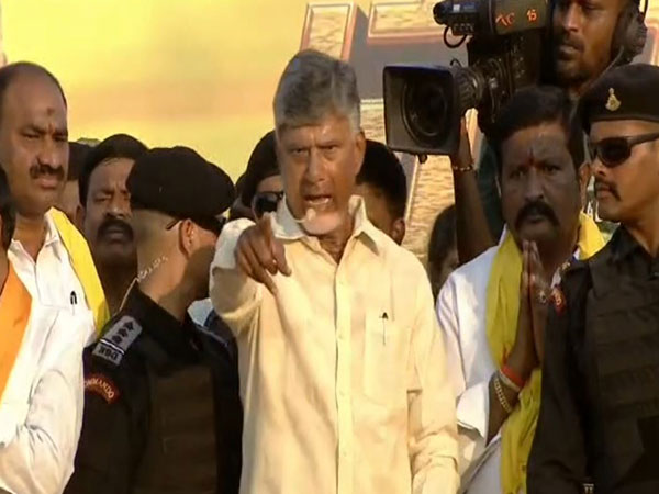 Jagan Mohan Reddy's Navarathana schemes are merely nine deceptions: Chandrababu Naidu