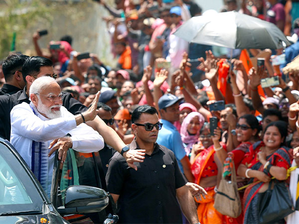Flavour of mood on ground": PM Modi waves at crowd in Bengal's Bolpur
