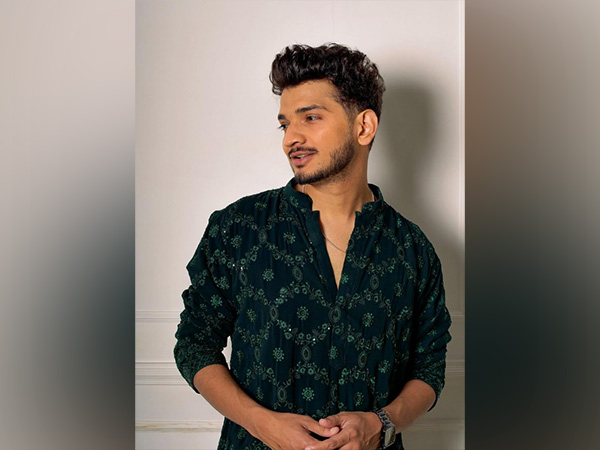 Munawar Faruqui unveils his new song 'Dhandho'