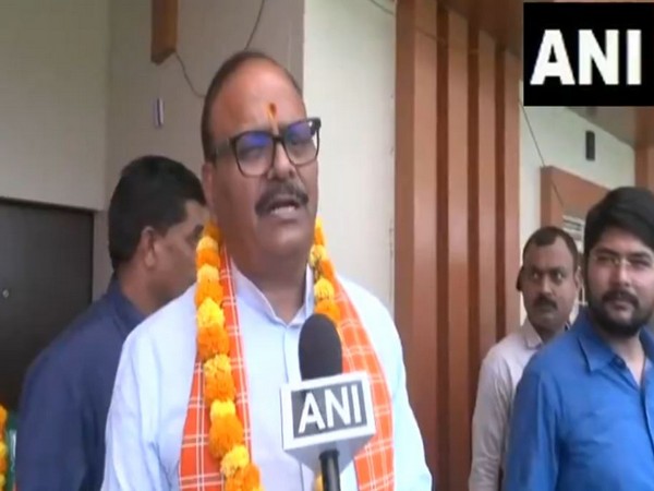 "Samajwadi Party will get zero seats in UP": Deputy CM Brajesh Pathak