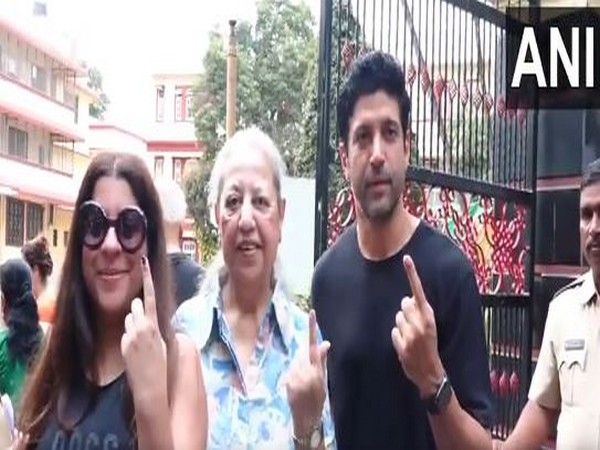 Lok Sabha Elections: Siblings Farhan Akhtar, Zoya Akhtar among early ...