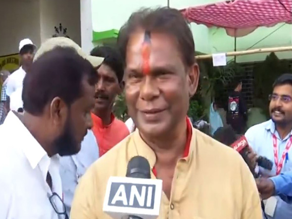 Rourkela: BJP MLA candidate Dilip Ray casts first vote from the booth