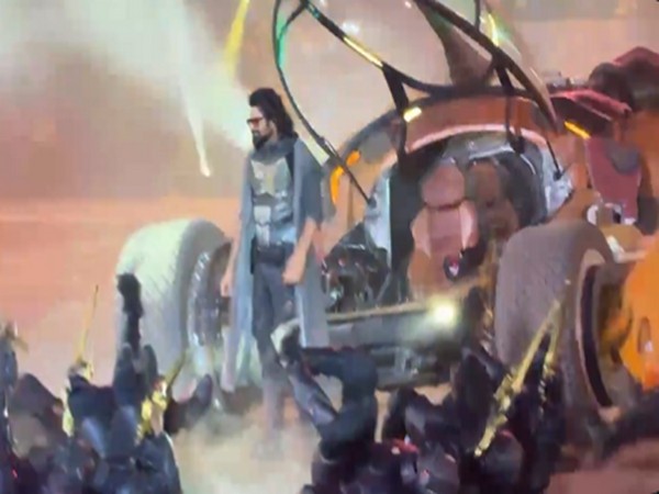 Prabhas introduces futuristic robot 'Bujji' at 'Kalki 2898 AD' event