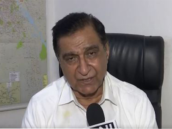 "Both AAP and Congress will sweep the elections": Congress' Deepak Babaria