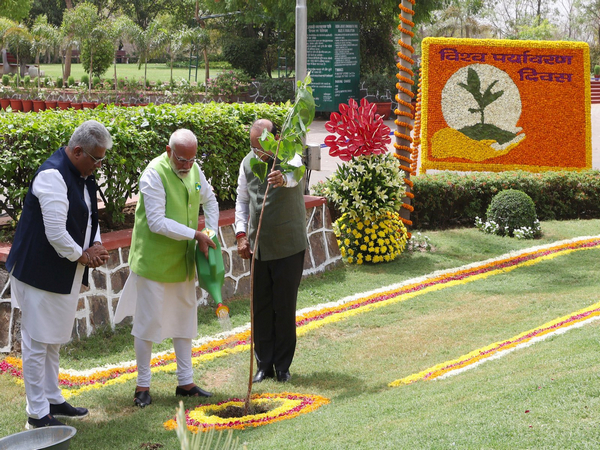 PM plants sapling of Peepal tree at Buddha Jayanti Park in Delhi
