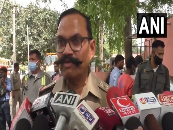 UP: Panic grips Malkhan Singh District Hospital in Aligarh after chlorine gas leak