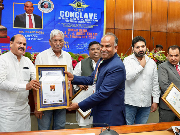 Fragrance World Founder Poland Moosa honoured with King of Perfume title at the Prestigious APJ ...