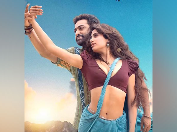 'Dheere Dheere' from 'Devara' captures sizzling chemistry between NTR Jr, Janhvi Kapoor