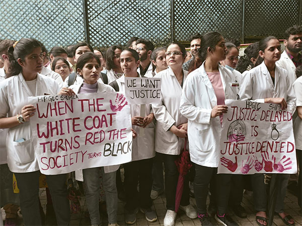 Himachal Pradesh: Doctors march towards Secretariat demanding justice ...
