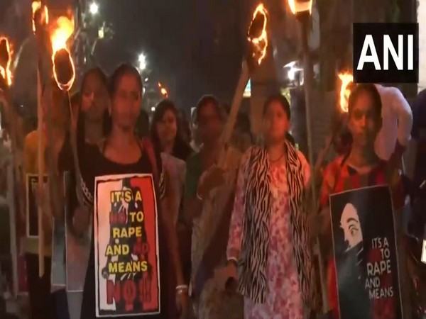 Viral letter, victim's family's outcry: Opposition turns up heat on ...