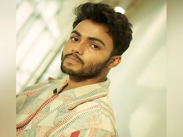 "Emotional moment...grateful to Kiran ma'am, Aamir sir for trusting me ...