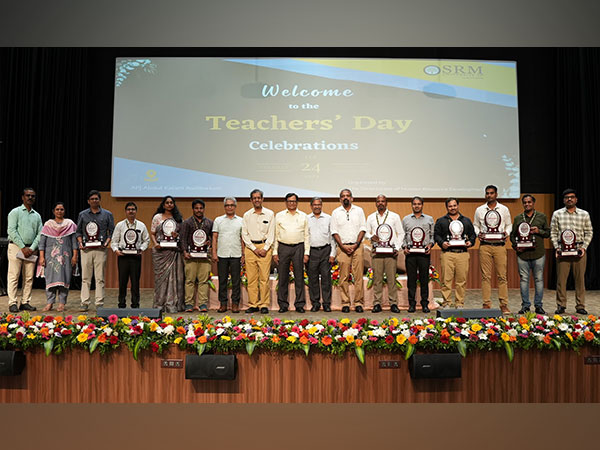 SRM University-AP Honoured Faculty Members for their Exemplary ...