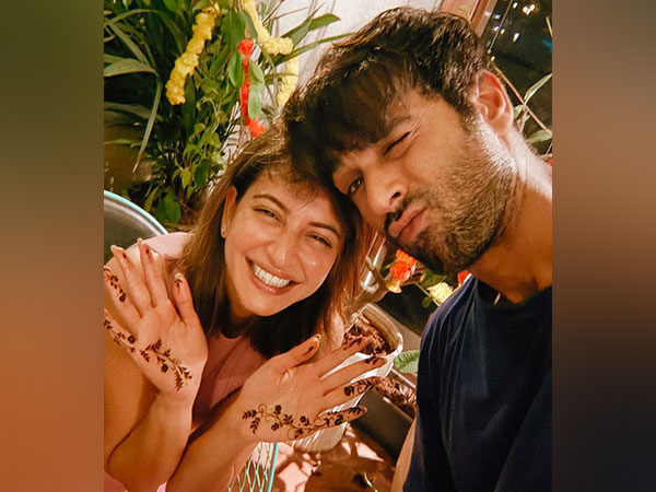 Pulkit Samrat calls wife Kriti Kharbanda his 'Drama Queen' as he wishes ...