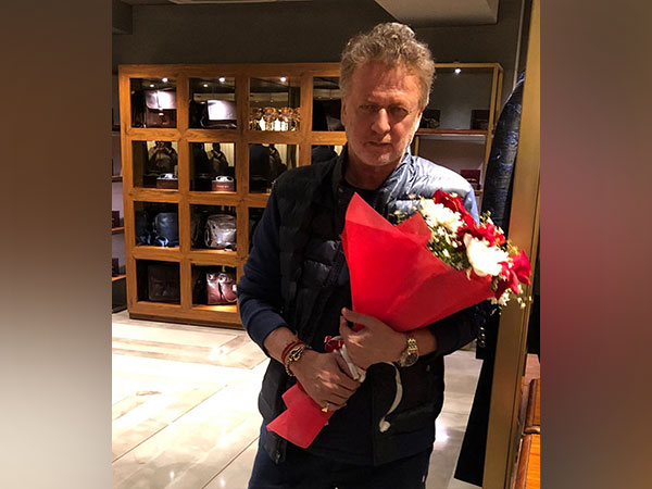 Rohit Bal's demise: A look at his iconic legacy as the fashion world ...