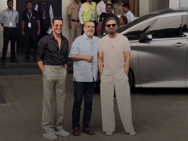 'Hera Pheri' trio Akshay Kumar, Suniel Shetty, Paresh Rawal spotted together at airport, fans ...