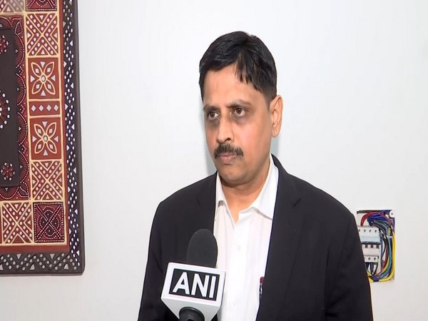 Big pre-poll allegation hits Aghadi, "Sule, Patole used Bitcoin scam ...