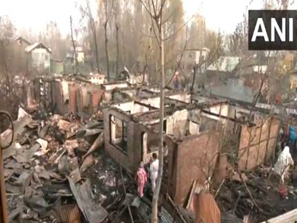 Omar Abdullah expresses sorrow over massive fire in Srinagar's ...