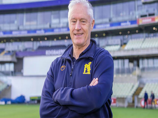 Gavin Larsen set to step down as Warwickshire Performance Director