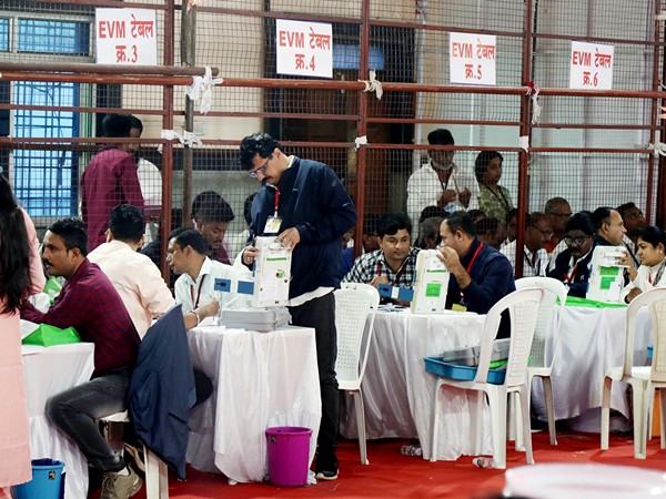 "No mismatch found between VVPAT and EVM": Maharashtra CEO denies Opposition allegations