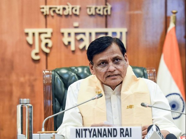 'Centre persistent in efforts to complete fencing along India ...